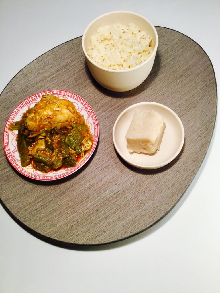 Muamba (Angola) – Tachos e Porcelanas